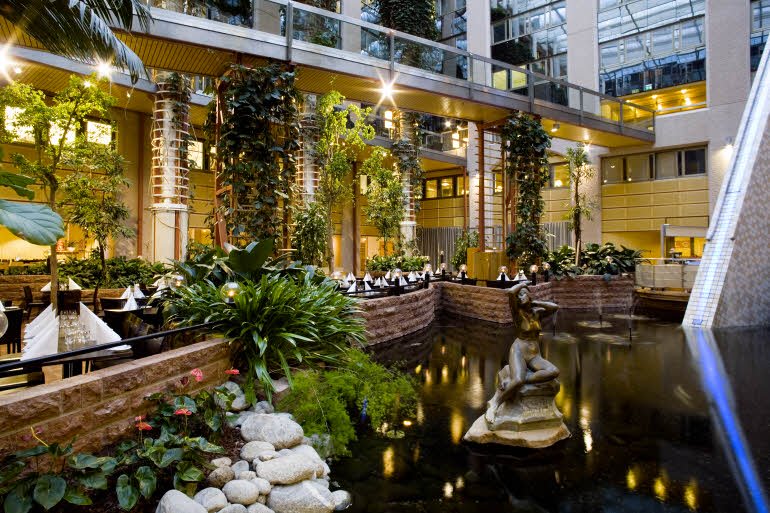 Scandic Infra City, Restaurang